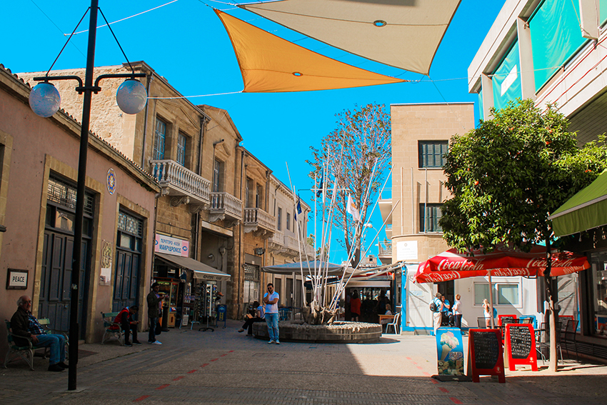 Guide: Sådan krydser du Greenline på Cypern - Rejsebloggen TeaTougaard.dk