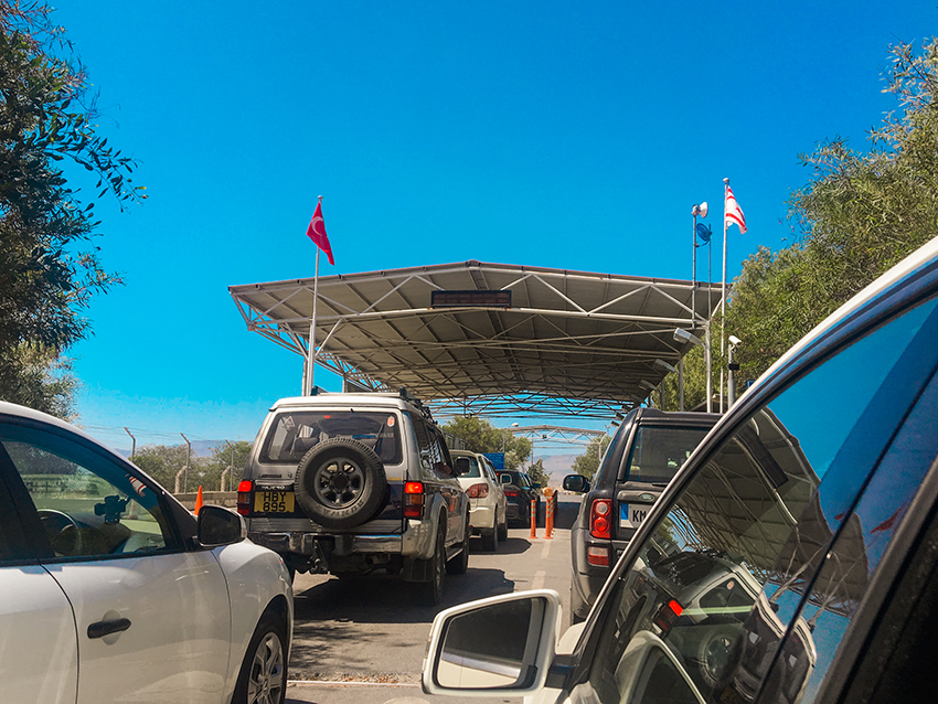 Guide: Sådan krydser du Greenline på Cypern - Rejsebloggen TeaTougaard.dk